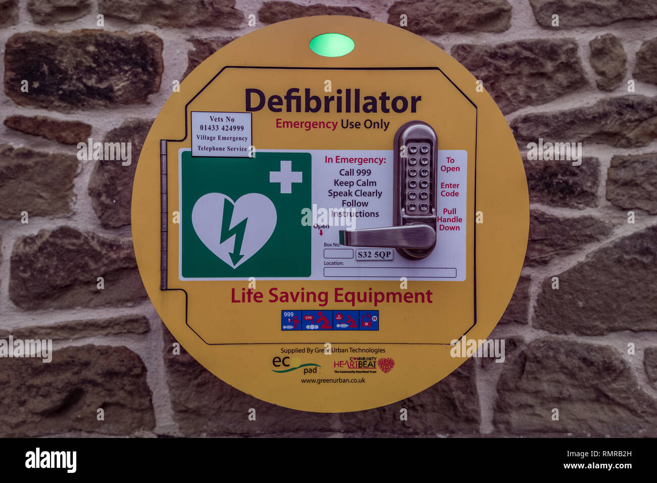 Public defibrillator in old hi-res stock photography and images - Alamy