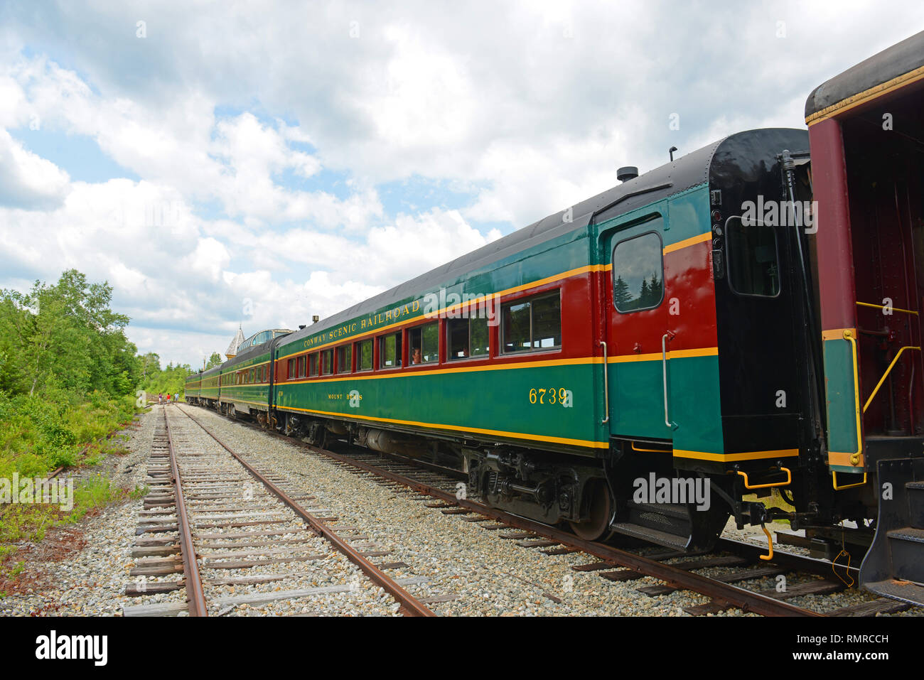Conway Scenic Railroad passenger train in Crawford Notch Station in ...