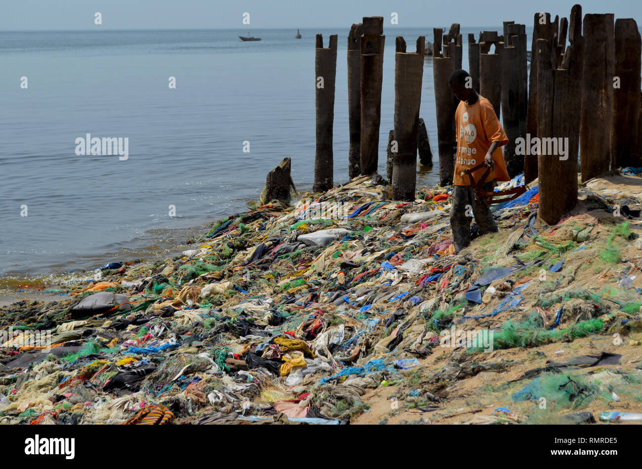 Environmental problems in senegal hi-res stock photography and images ...