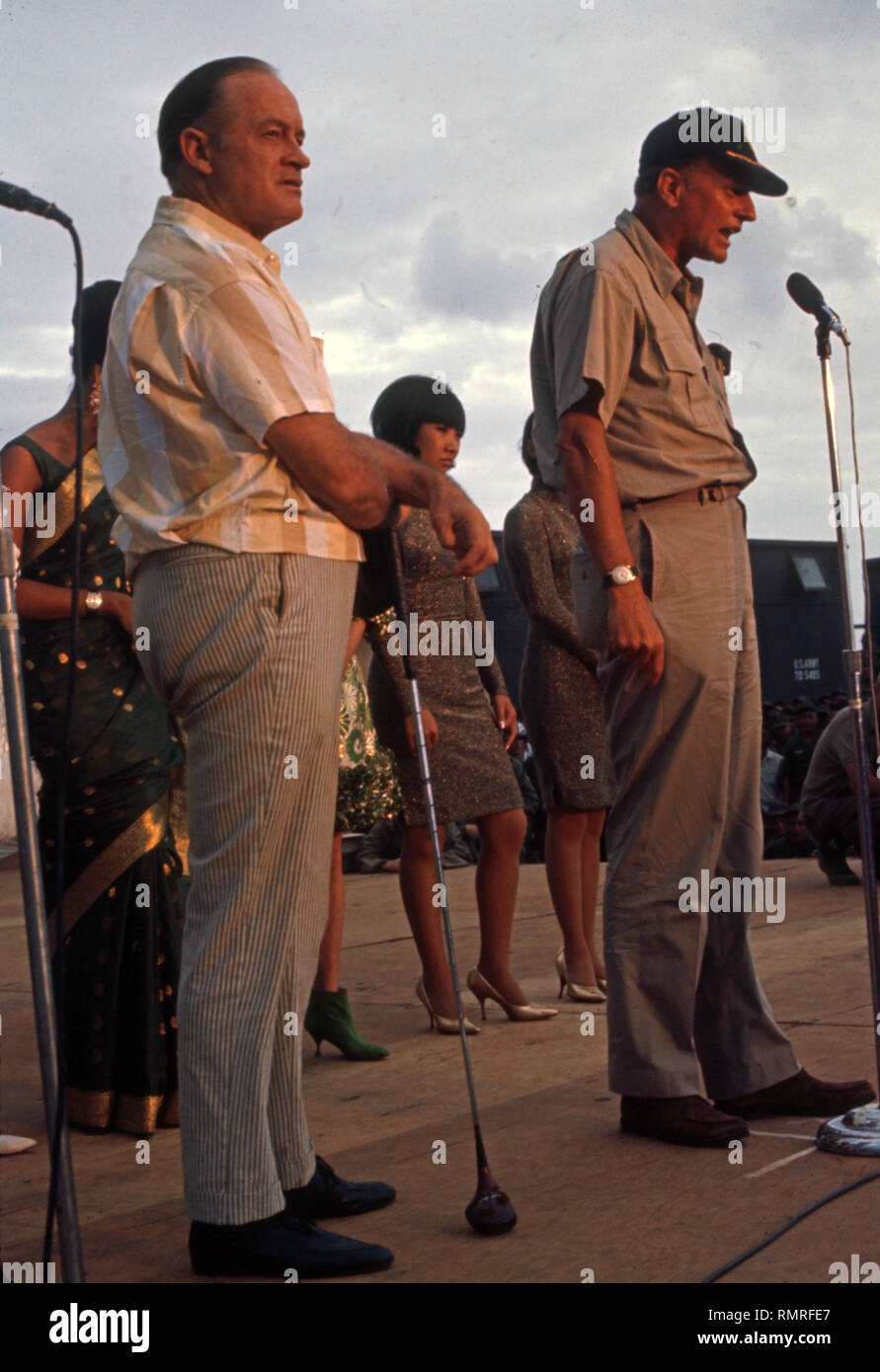 Uso bob hope wwii hi-res stock photography and images - Alamy