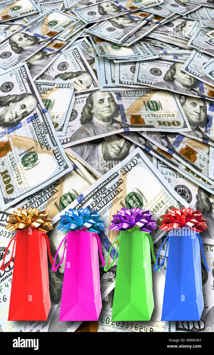 Buyer spending hi-res stock photography and images - Alamy