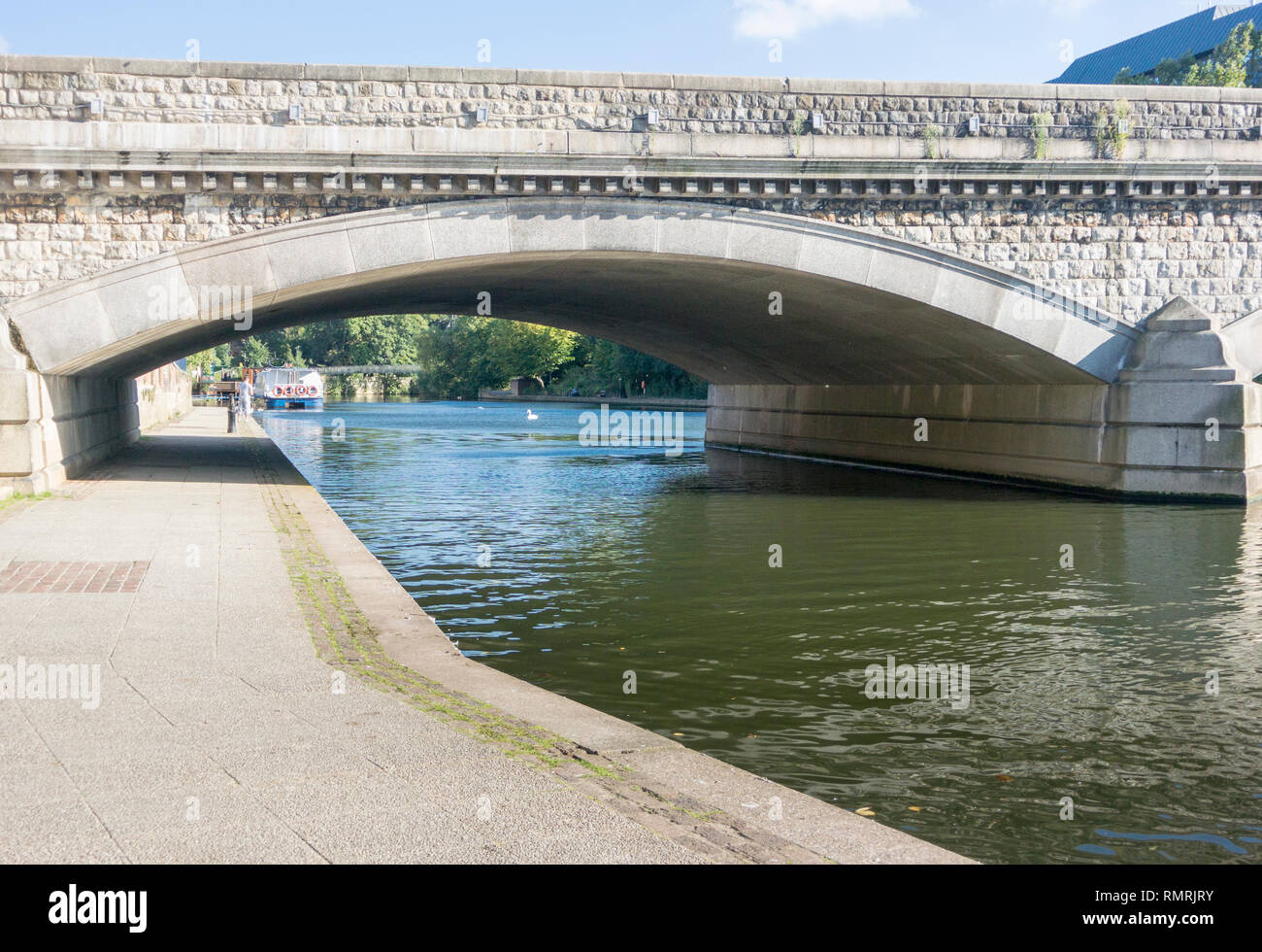 The River Medway and Maidstone bridge at Maidstone, Kent, UK Stock ...