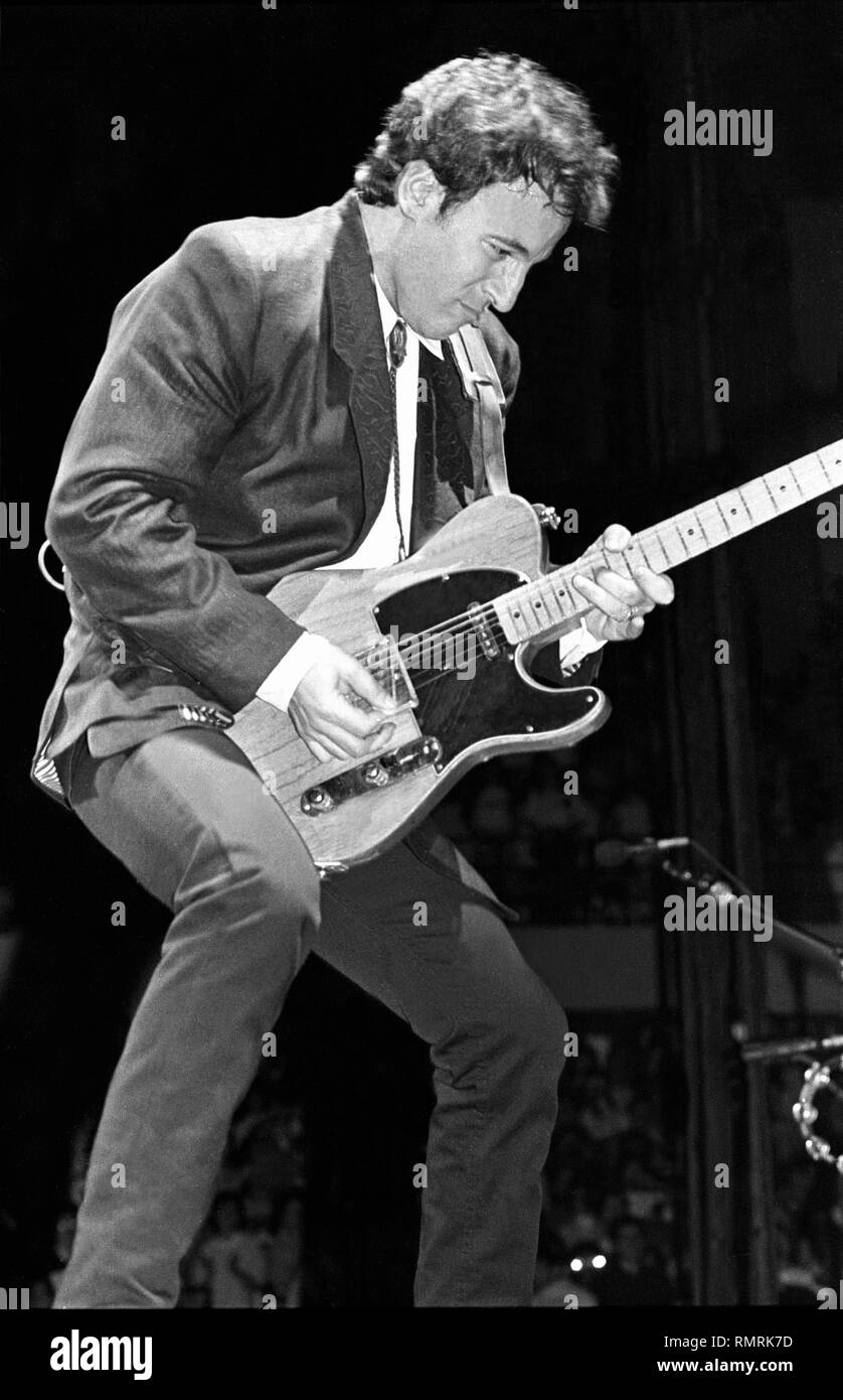 Bruce springsteen guitar Black and White Stock Photos & Images - Alamy