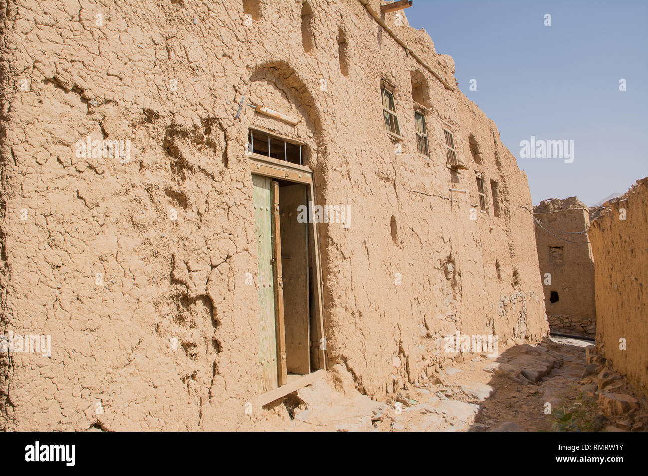 Mud brick houses oman hi-res stock photography and images - Alamy