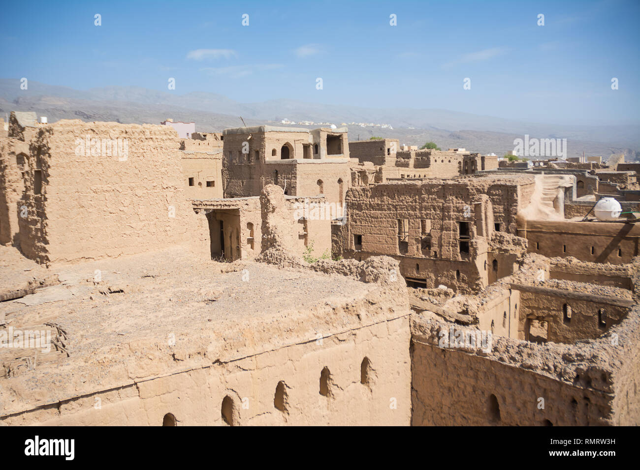 Mud brick houses oman hi-res stock photography and images - Alamy