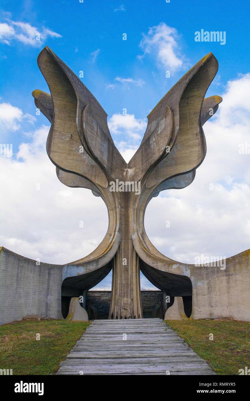 Spomenik jasenovac hi-res stock photography and images - Alamy