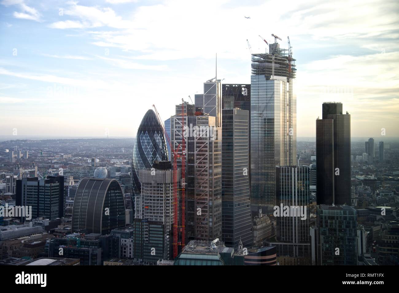 Latest sky scraper hi-res stock photography and images - Alamy