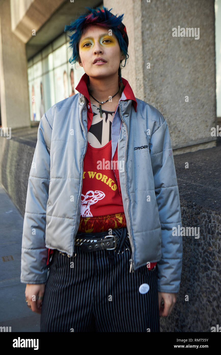 Tan Jones's Instagram, Twitter & Facebook on IDCrawl