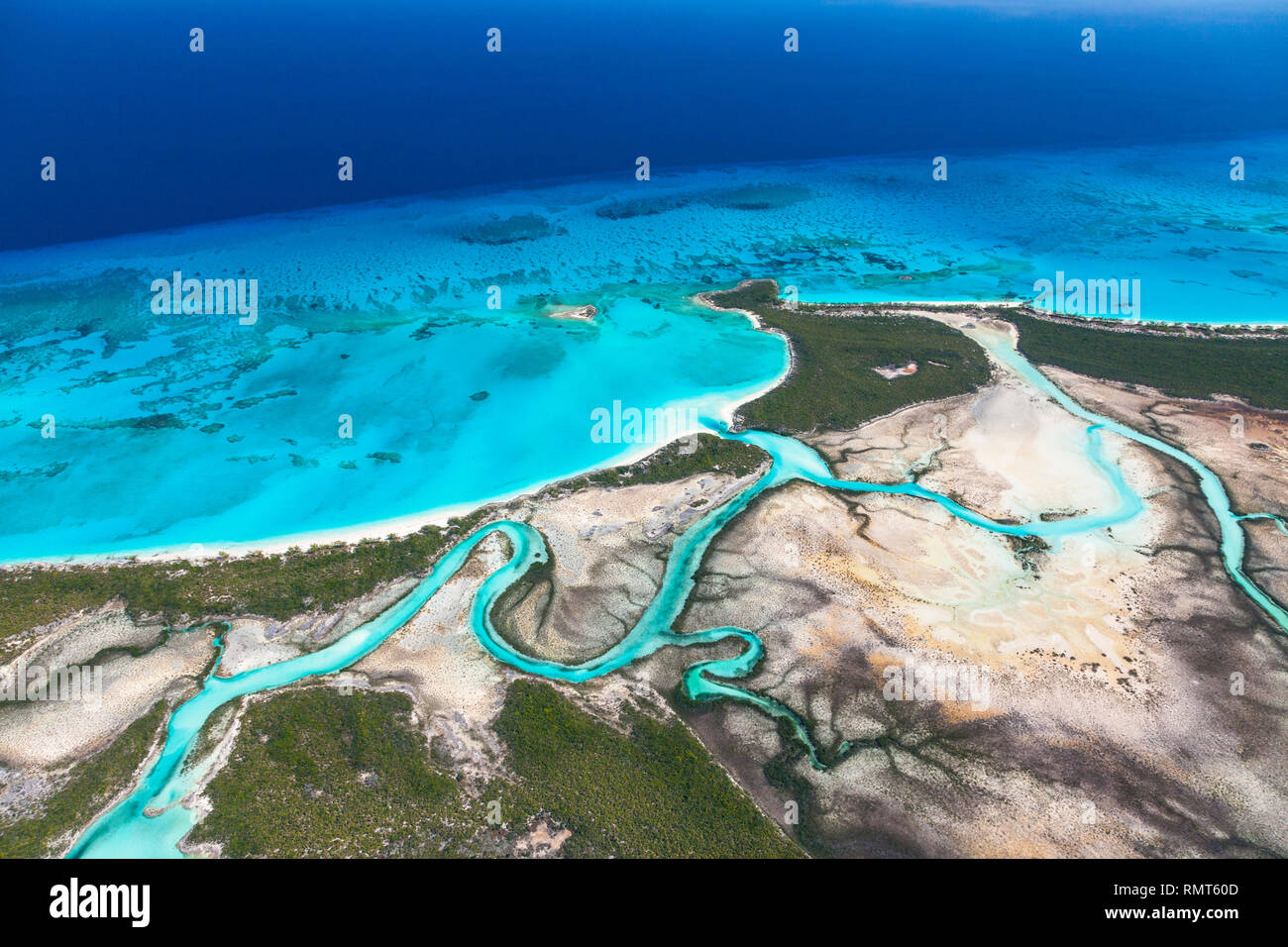 Aerial view nassau bahamas america hi-res stock photography and images ...