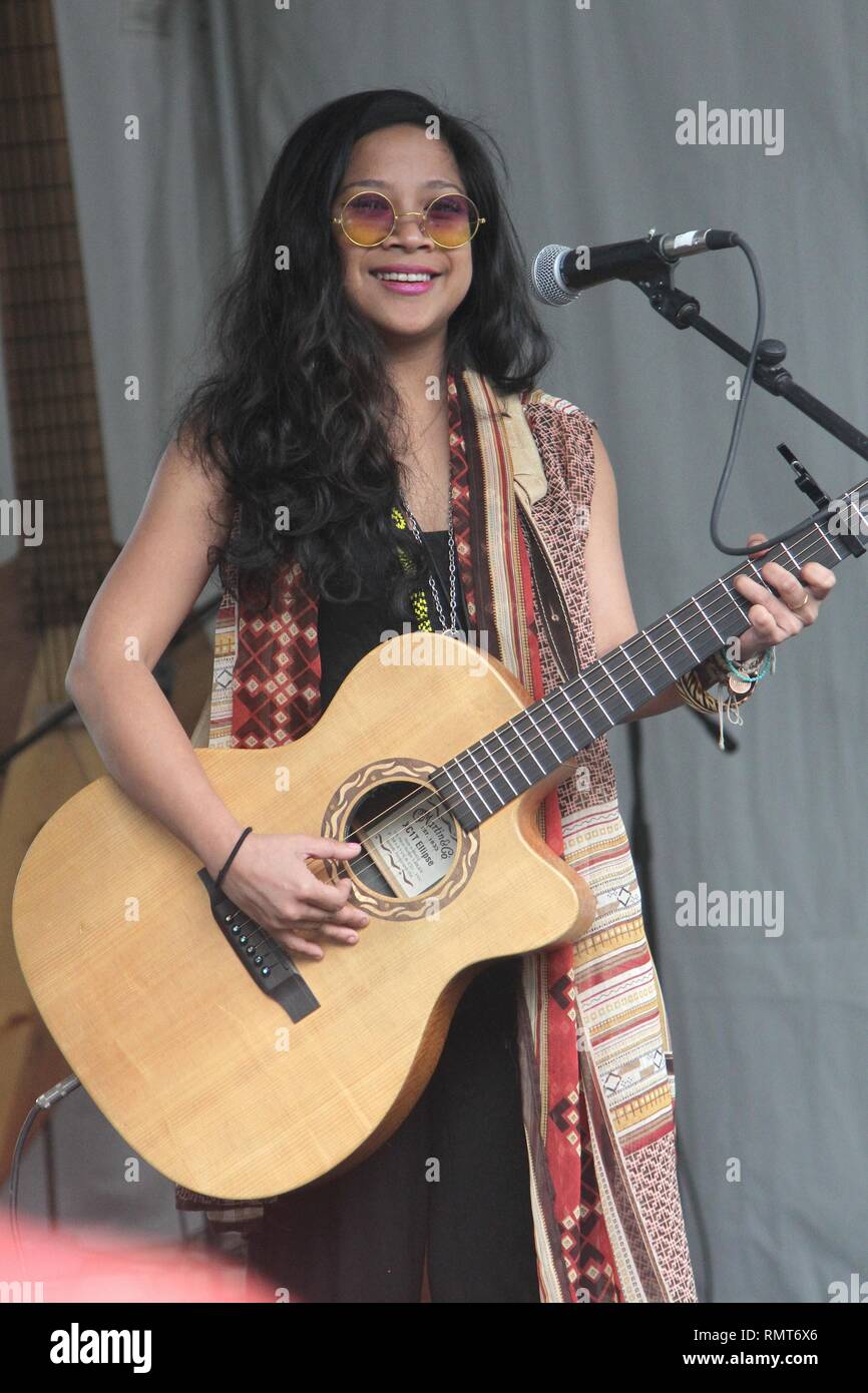 Zee avi hi-res stock photography and images - Alamy