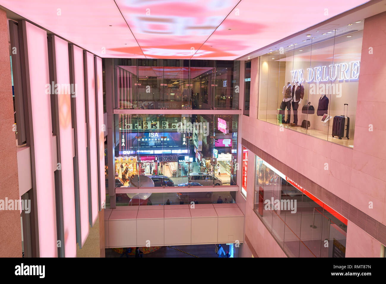 Hong kong mall interior night hi-res stock photography and images - Alamy