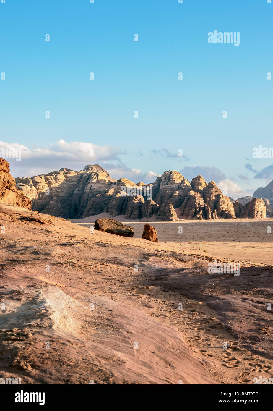 Landscape of Wadi Rum, Aqaba Governorate, Jordan Stock Photo - Alamy