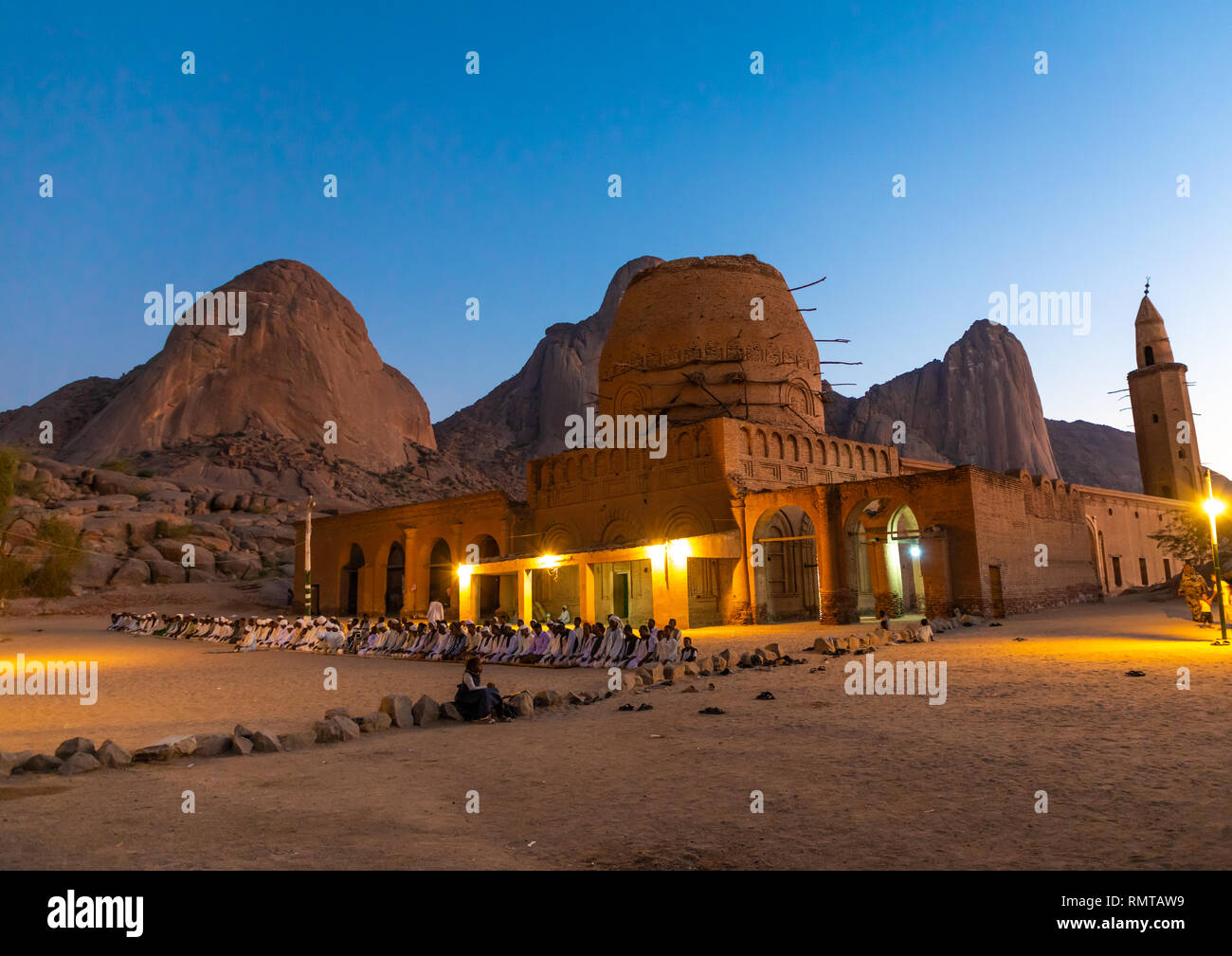 Khatmiyah mosque and the tomb of Hassan al Mirghani at the base of the ...