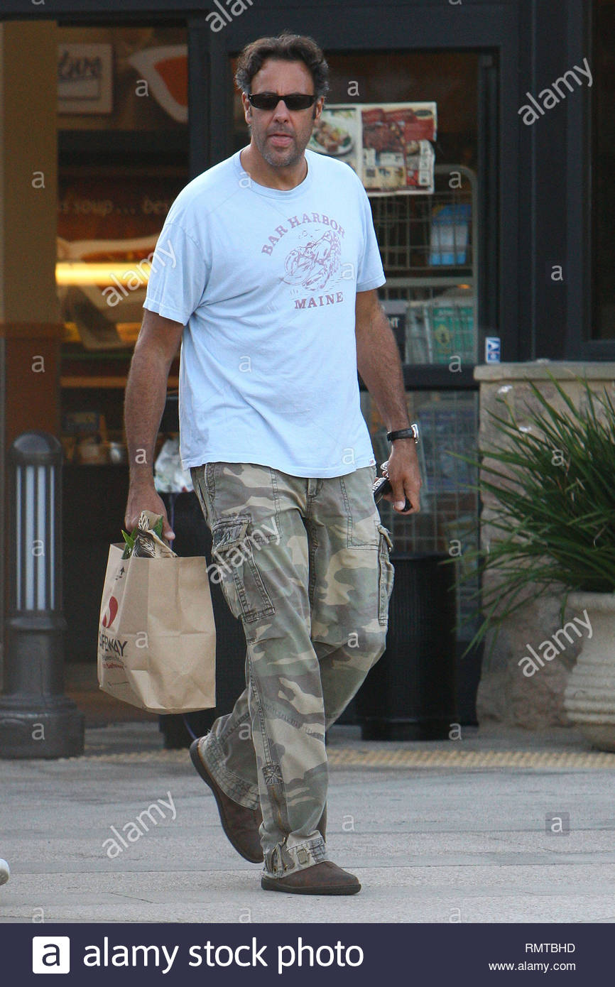 Brad Garrett Stock Photos & Brad Garrett Stock Images - Alamy