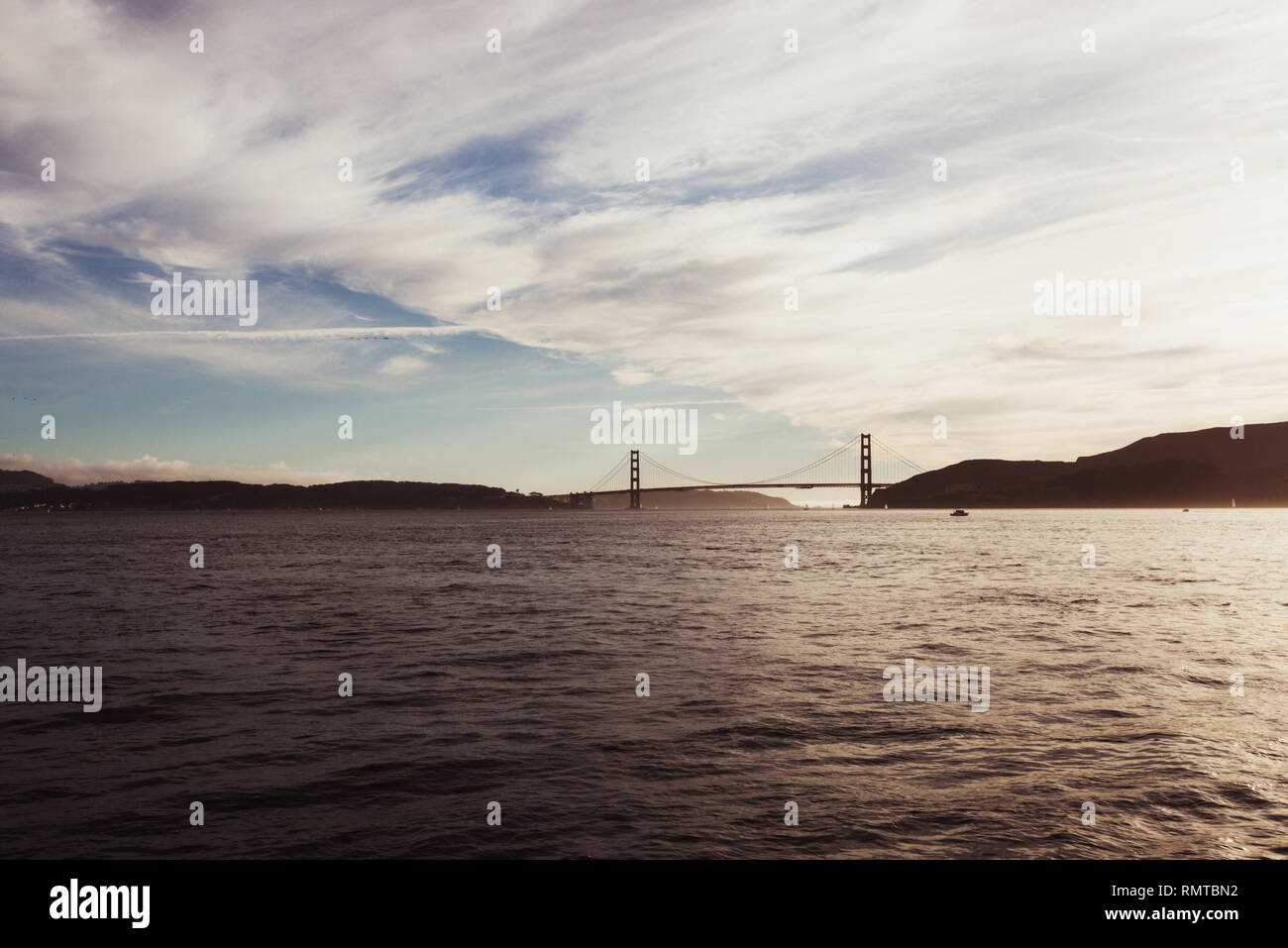 Golden Gate Bridge at golden hour Stock Photo - Alamy