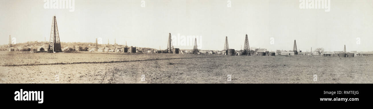 Oil Wells in Field, View from South, Ranger, Texas, USA, Homer T ...