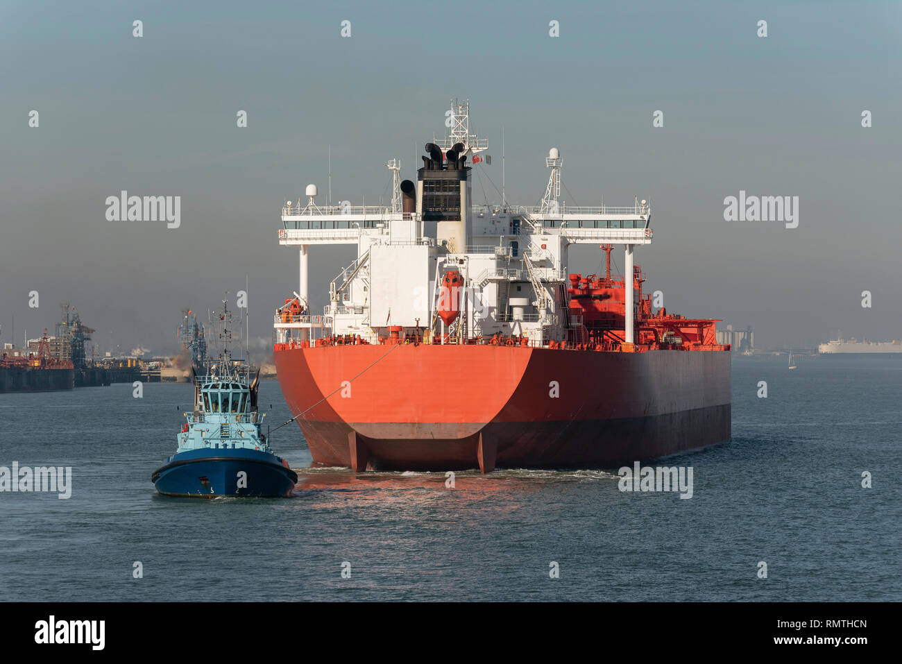Oil Tanker At Berth Stock Photos & Oil Tanker At Berth Stock Images - Alamy
