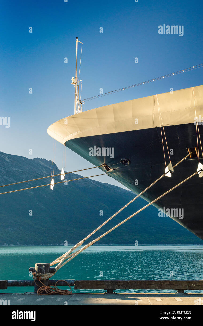 Bow, rat guards and mooring lines of cruise ship, berthed in Alaskan ...