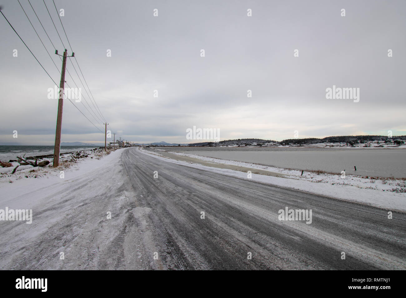 Pacific northwest snowstorm hi-res stock photography and images - Alamy