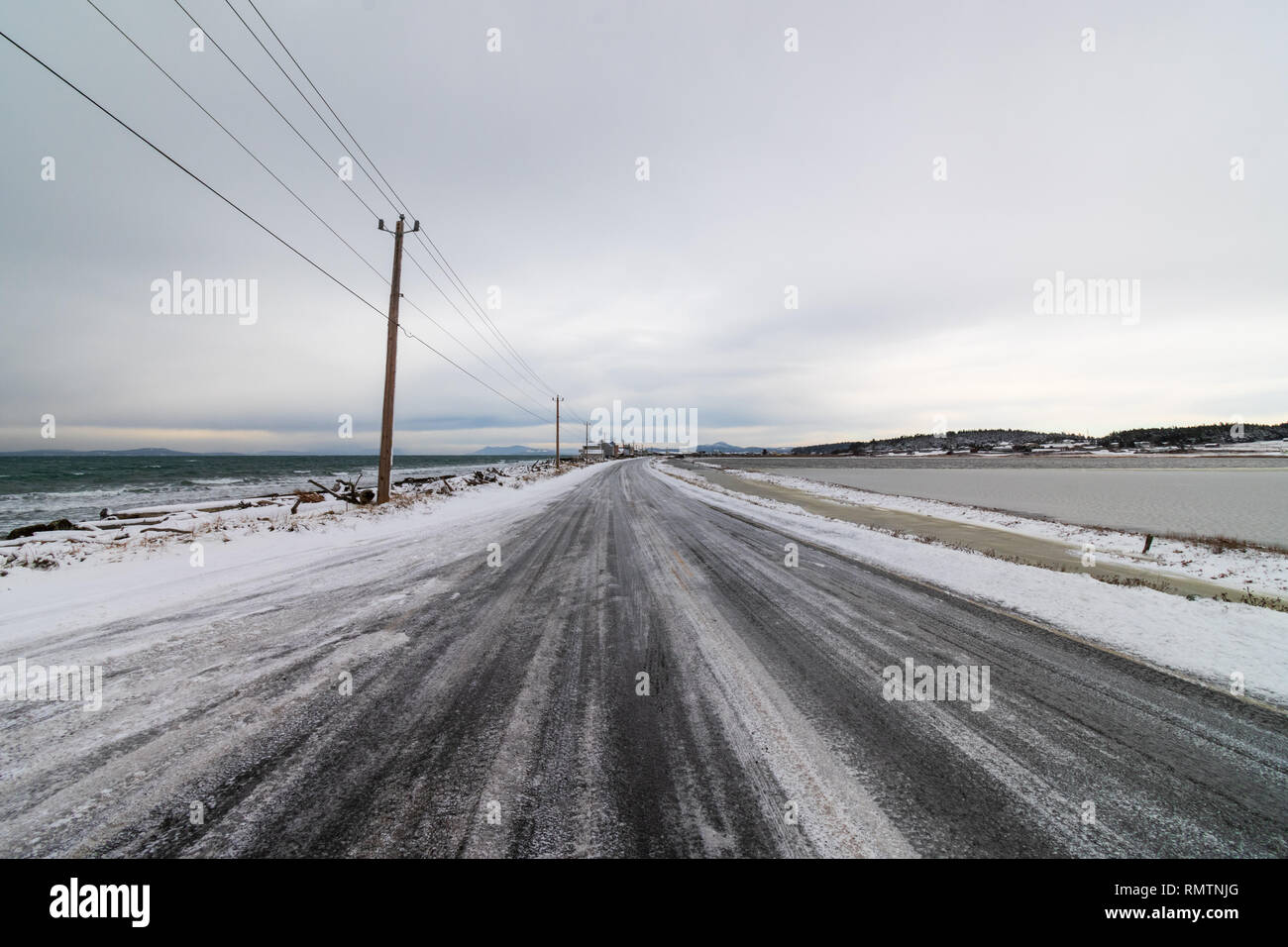Pacific northwest snowstorm hi-res stock photography and images - Alamy