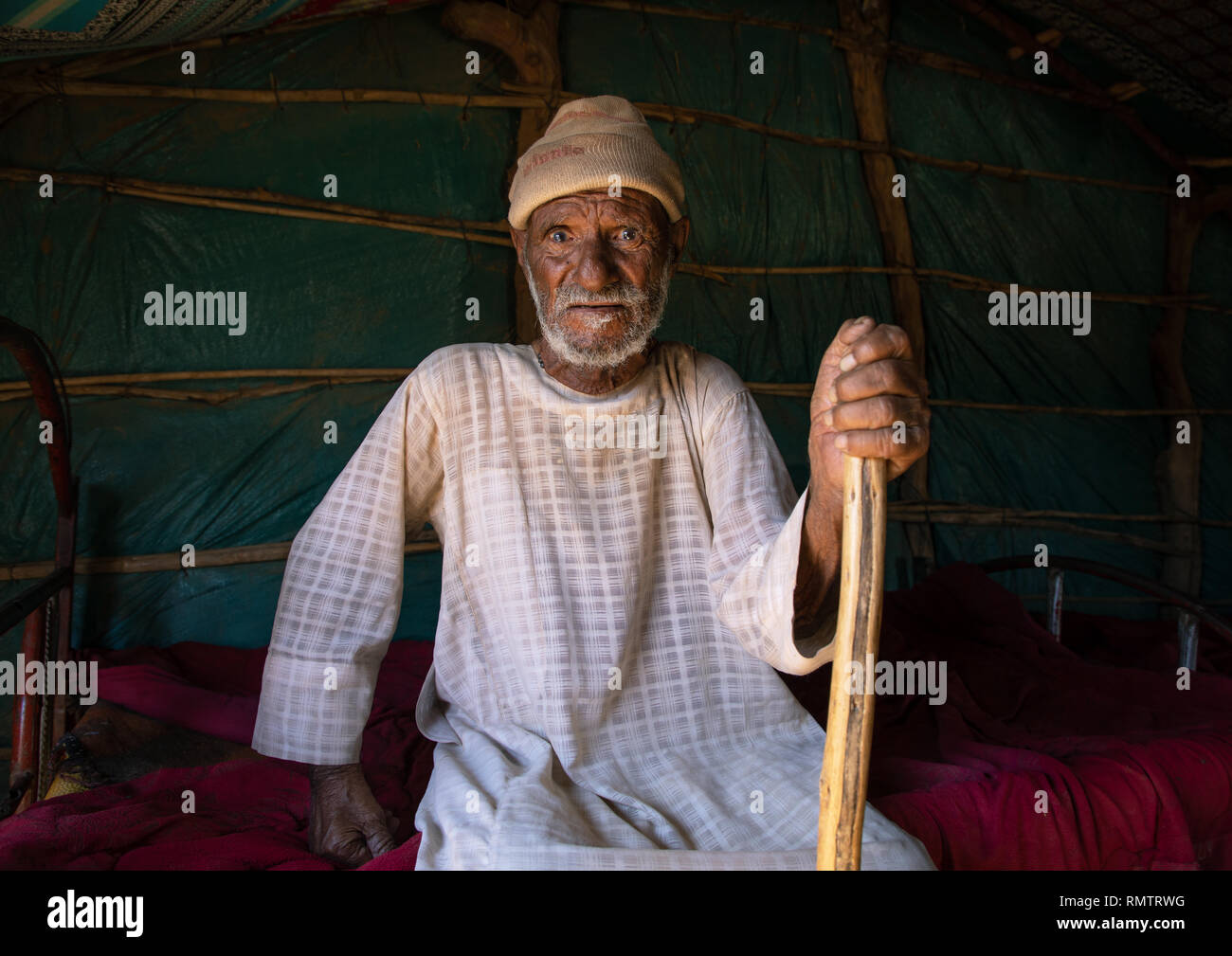 Rashaida tribe man kassala sudan hi-res stock photography and images ...