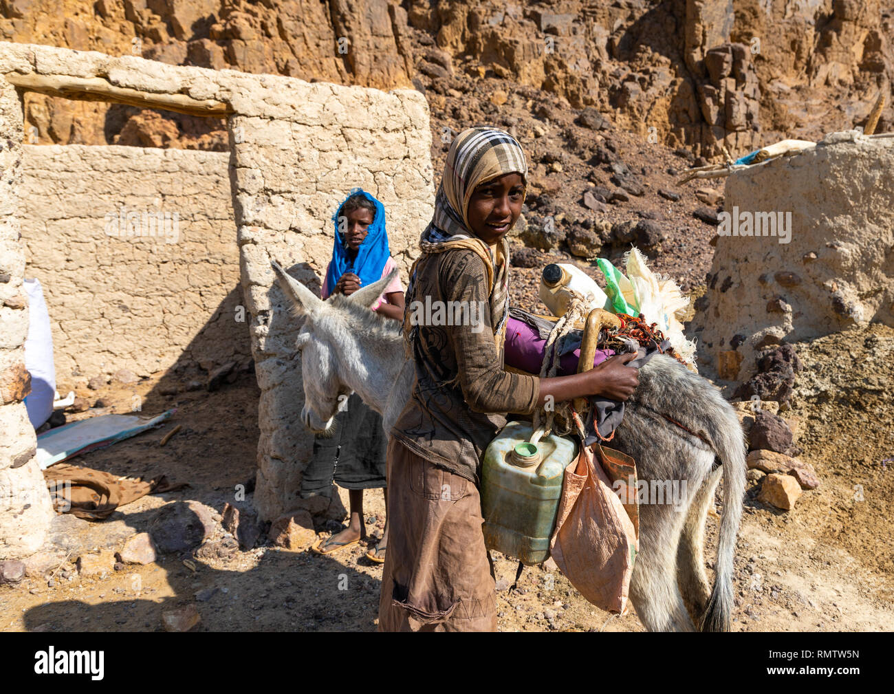 Bisharin hi-res stock photography and images - Alamy