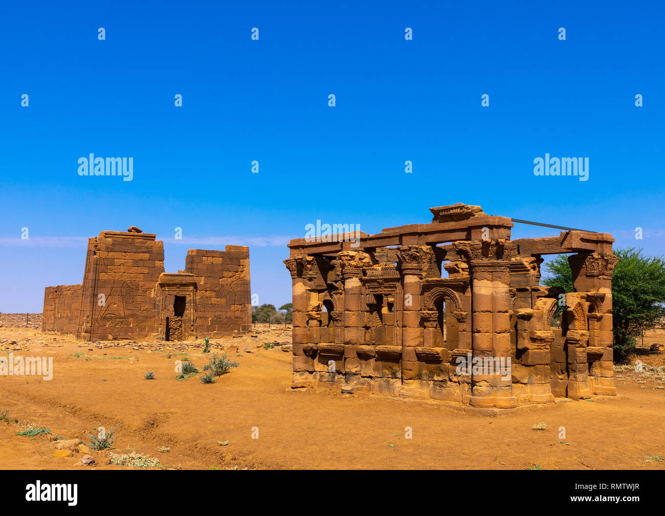 The roman kiosk and the temple of Apedemak, Nubia, Naqa, Sudan Stock ...