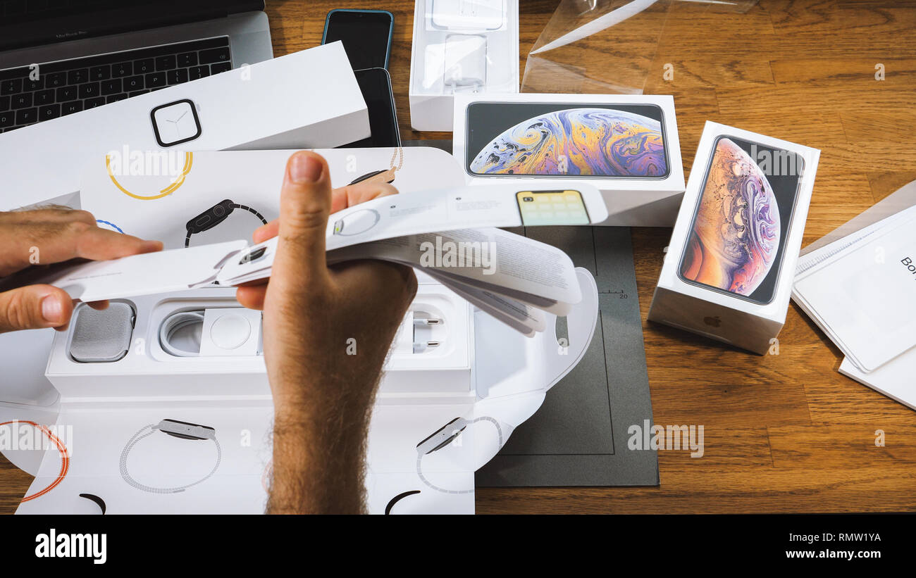 Digital leaflets hi-res stock photography and images - Alamy