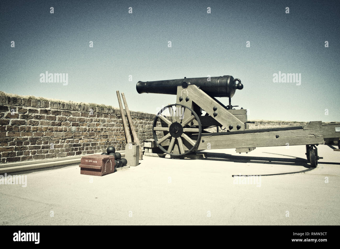 Cannon at Fort Jackson, Georgia Stock Photo - Alamy