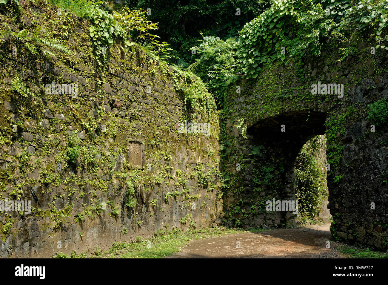 Revdanda fort hi-res stock photography and images - Alamy