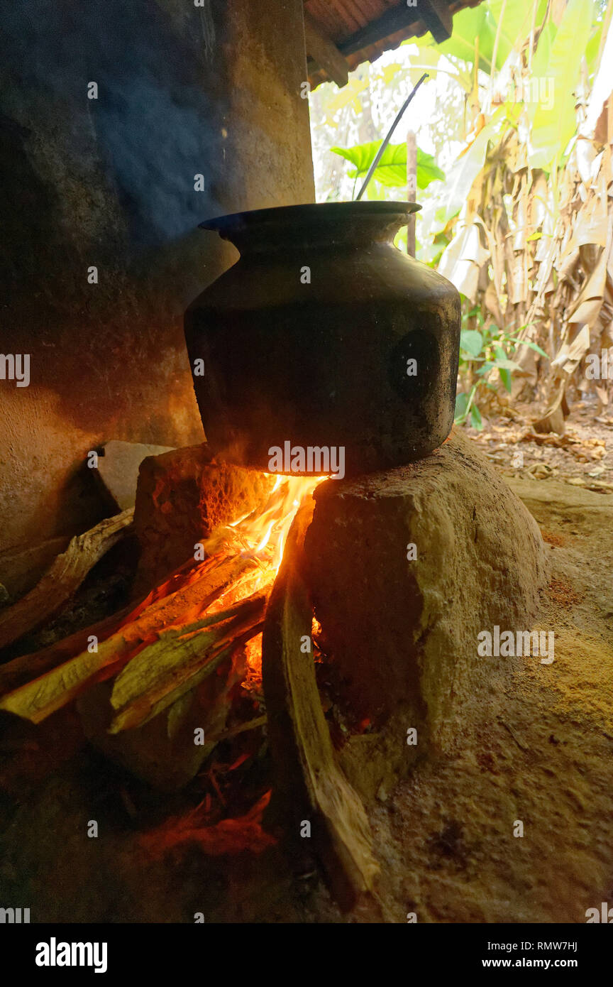 Chulha hi-res stock photography and images - Alamy