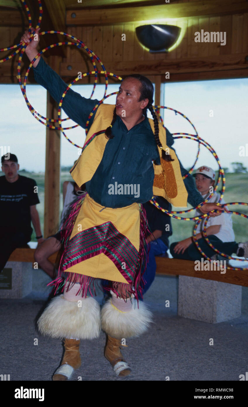 Cree First Nation hoop dancer,,Saskatchewan,Canada Stock Photo - Alamy