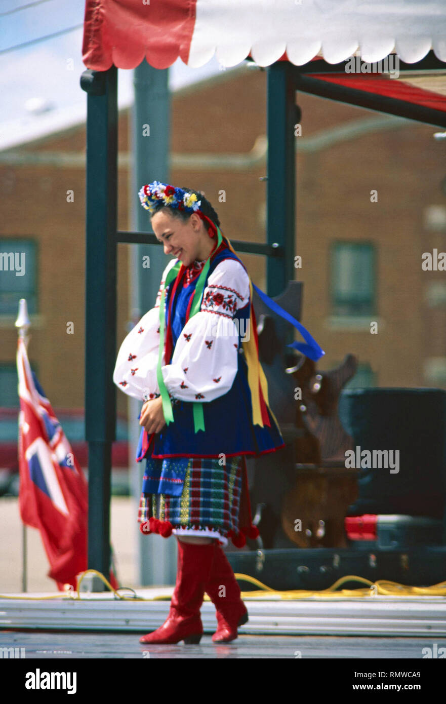 Girl Troupe High Resolution Stock Photography and Images - Alamy