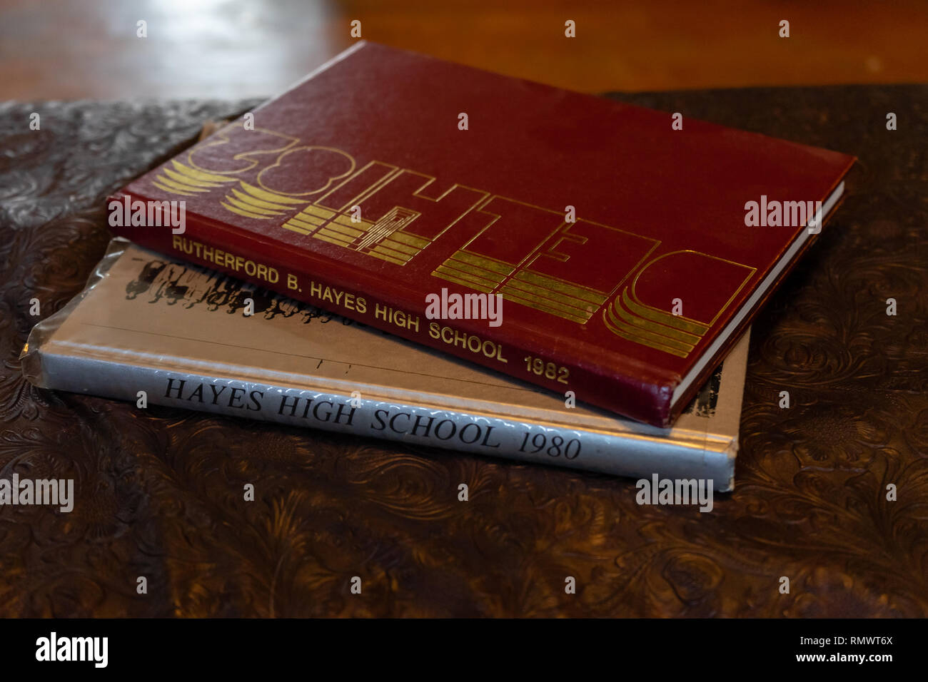 Yearbooks hi-res stock photography and images - Alamy