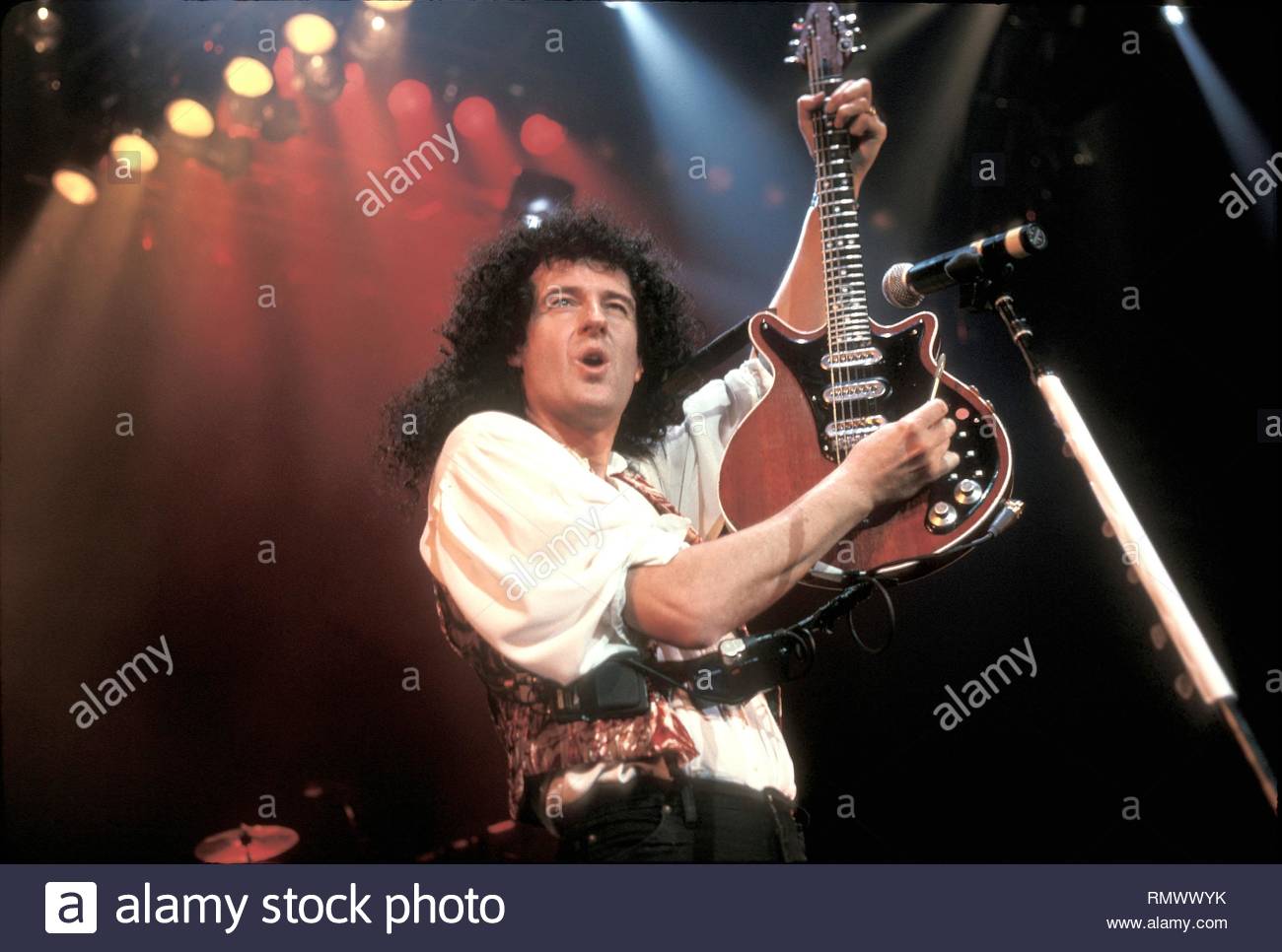 Brian May Queen Guitar Stock Photos & Brian May Queen Guitar Stock ...