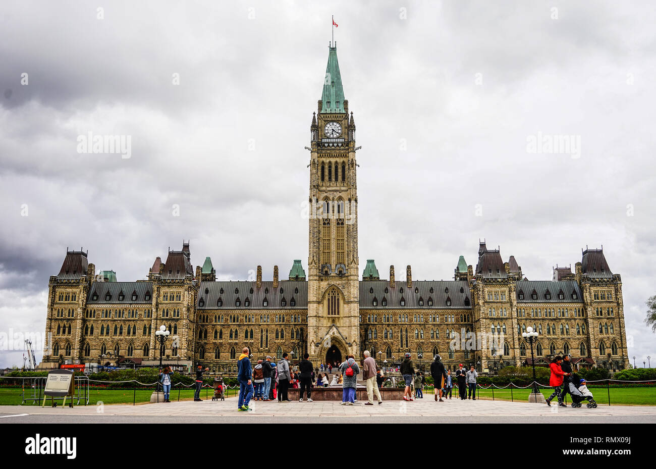 Canada parliament buildings 1866 hi-res stock photography and images ...