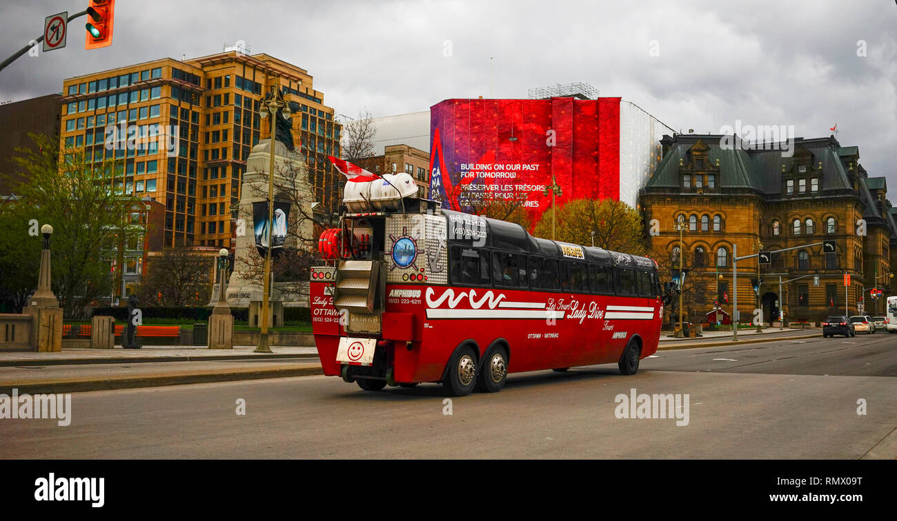 Ottawa, Canada - May 15, 2017. An old bus running on street in Ottawa ...