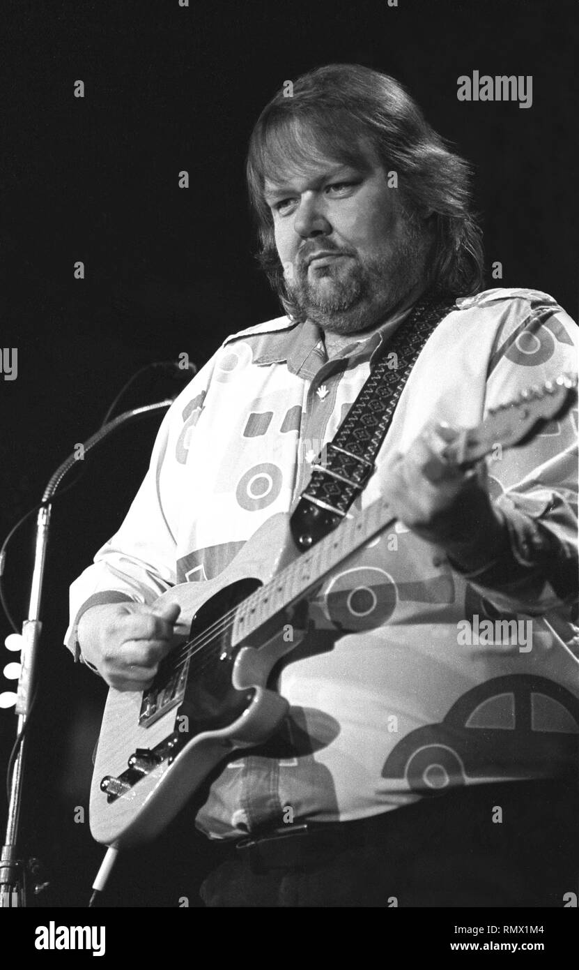 Singer, songwriter and guitarist Al Anderson is shown performing on ...