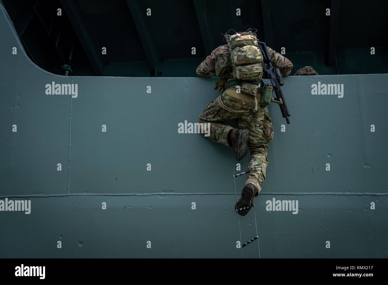 U.S. Navy SEALS with SEAL Team 5 and Royal Thai Navy SEALs conduct ...