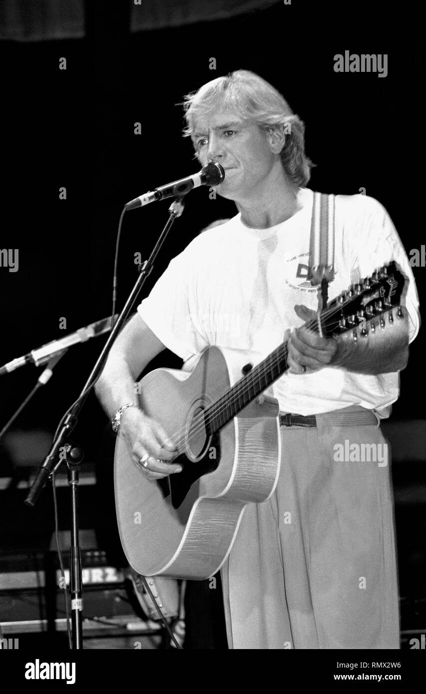 Justin hayward hi-res stock photography and images - Alamy