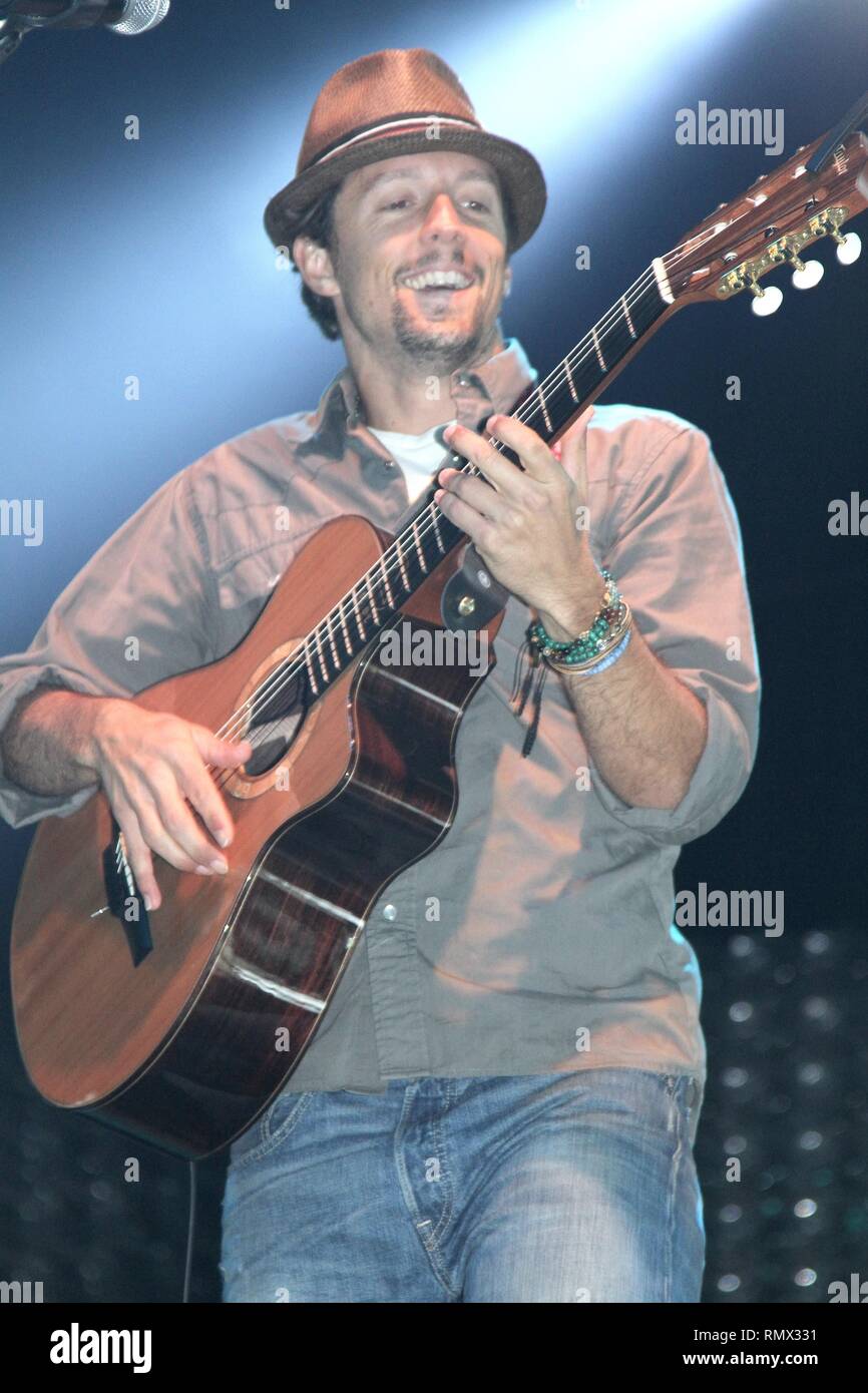 Singer, songwriter and guitarist Jason Mraz is shown performing on ...