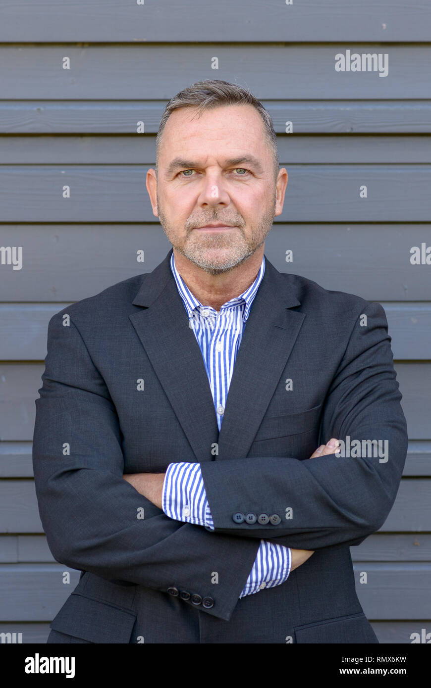 Middle age businessman hi-res stock photography and images - Alamy