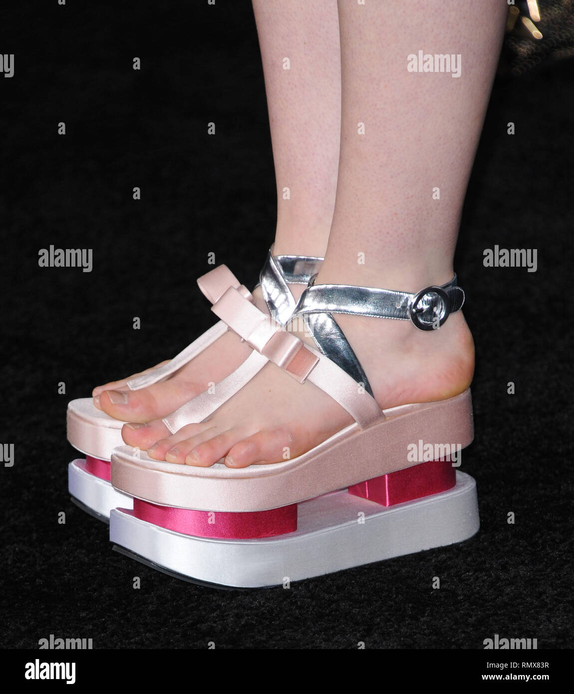 Elle Fanning Feet Wiki