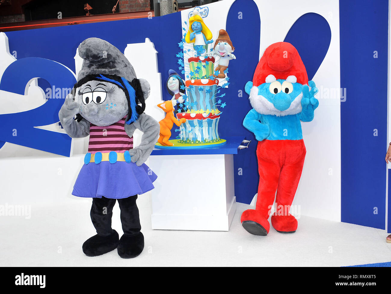 Smurfs 2 Hackus Blue