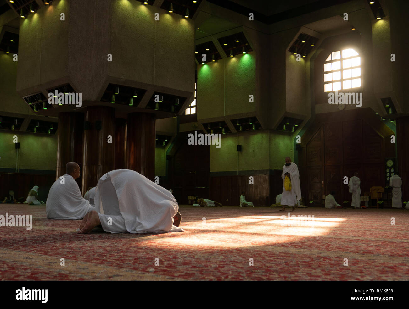 MECCA, SAUDI ARABIA-CIRCA 2016 : Muslim pilgrim in white 'ihram' cloth ...