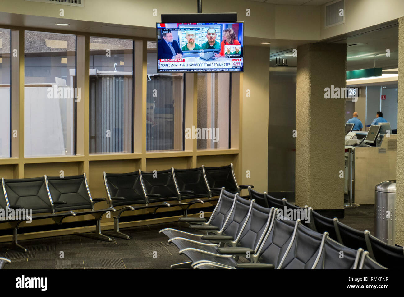 Monitor airport hi-res stock photography and images - Alamy
