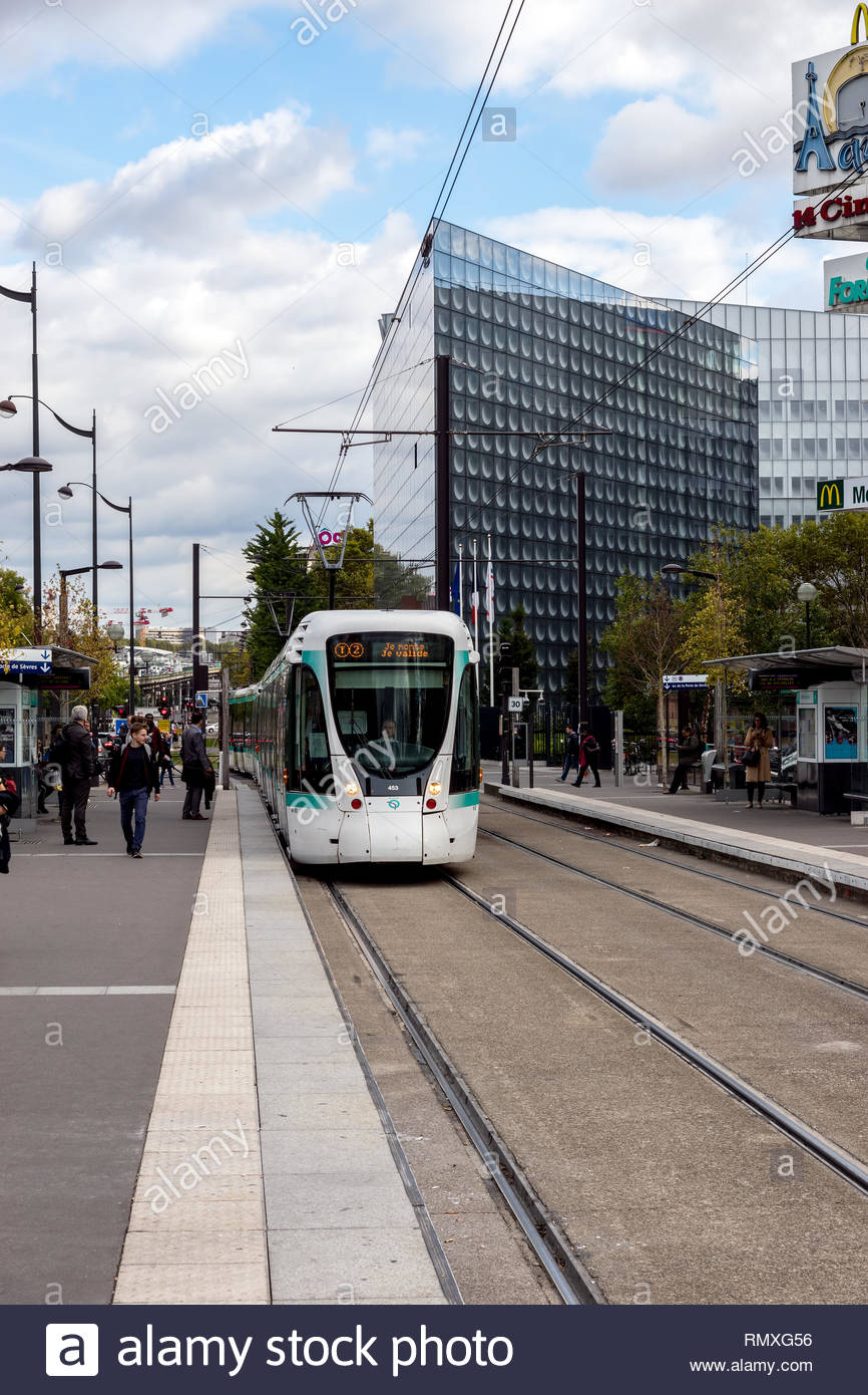 Paris Tramway Stock Photos & Paris Tramway Stock Images - Alamy