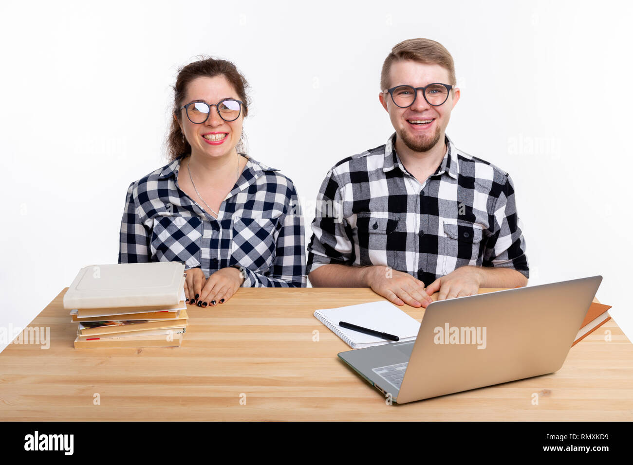 Geek teens hi-res stock photography and images - Alamy