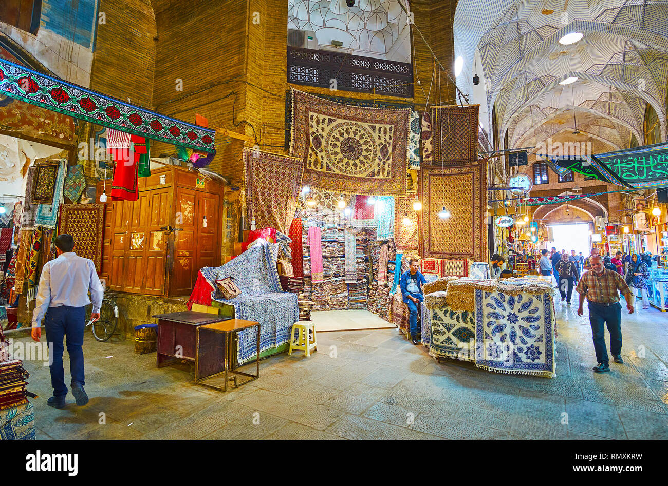 Iran Isfahan Old Bazaar Stock Photos & Iran Isfahan Old Bazaar Stock ...