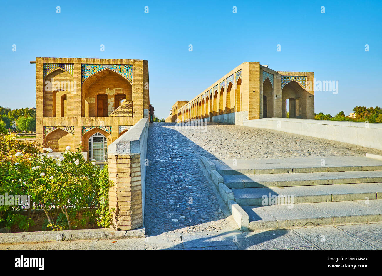 Entrance to the medieval Khaju bridge across Zayanderud river from the ...